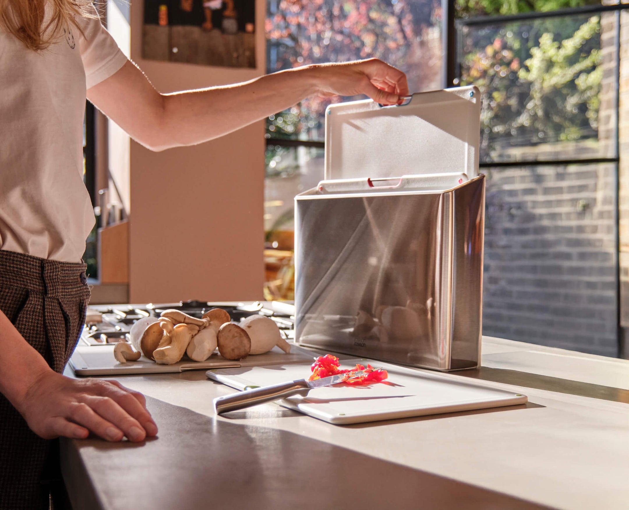 4-piece Grey Chopping Board Set With Case | Joseph Joseph EU