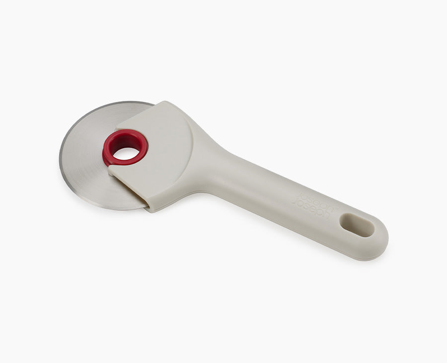 Ringo Pizza Cutter With Removeable Blade | Joseph Joseph EU