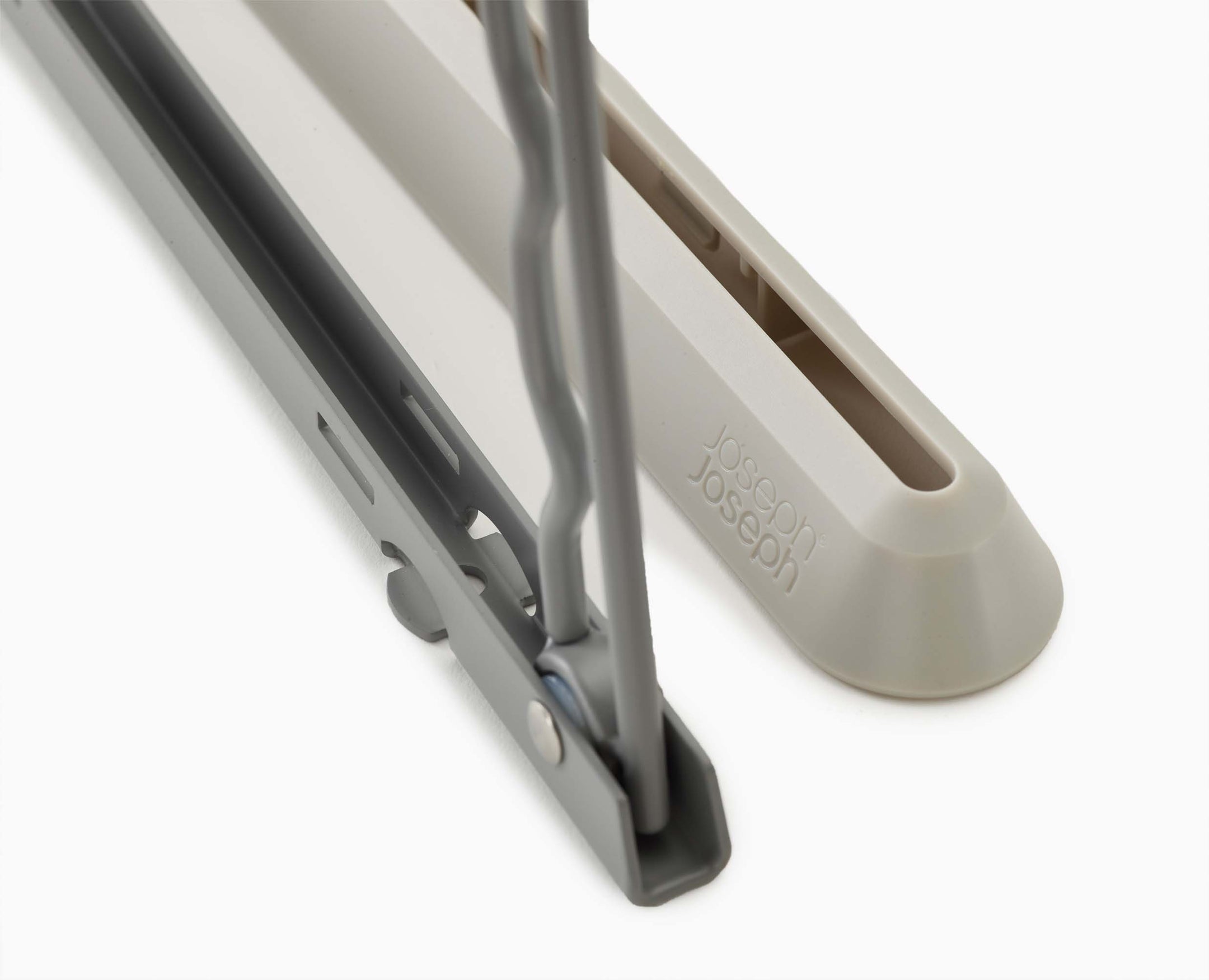 Foldable Wall-mounted Clothes Rail | Joseph Joseph EU