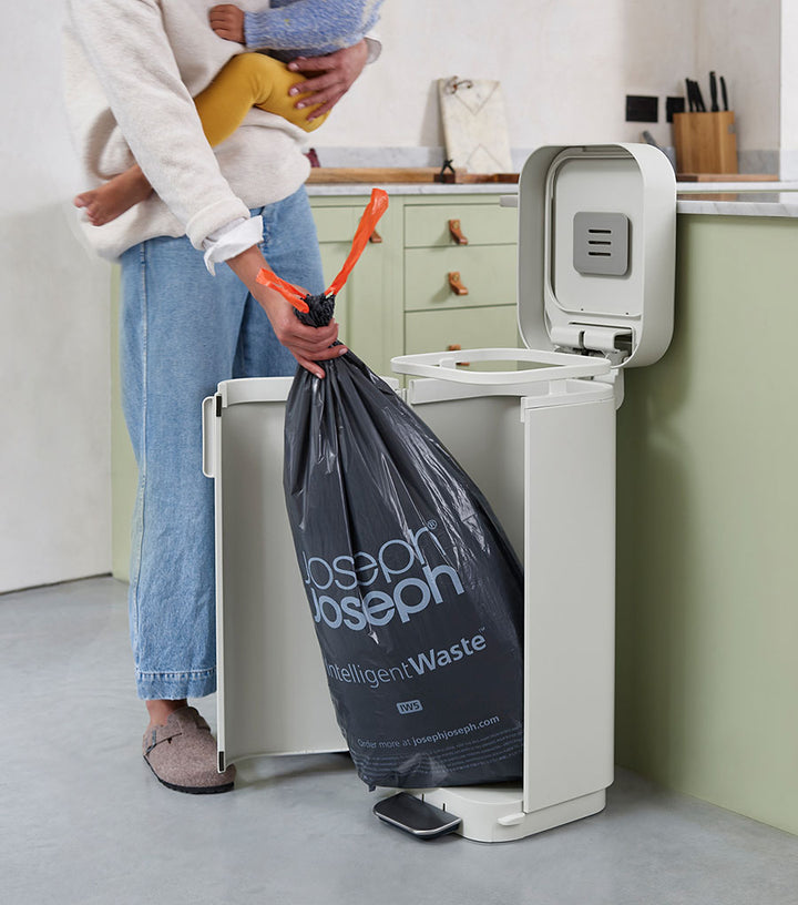 Innovative Kitchenware & Bathroom Organisation | Joseph Joseph