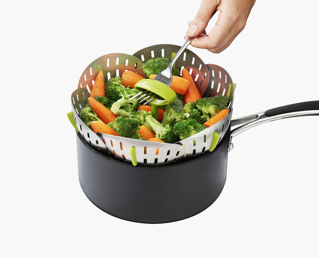 Bloom™ Steel Folding Steamer Basket | Joseph Joseph EU